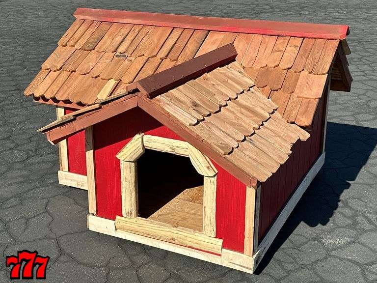 Custom Handmade Wood Dog/Pet House - 777 Auction Company
