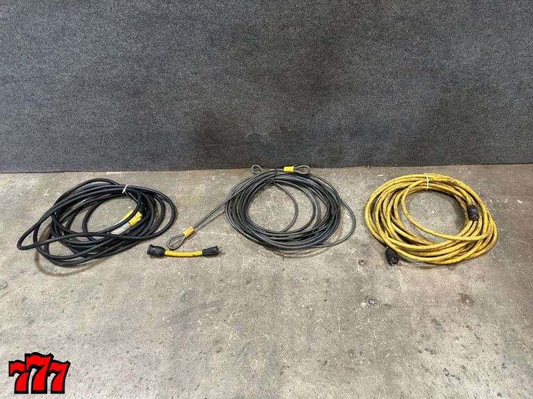 2 Extension Cords & 2 Pairs Of Cables - 777 Auction Company