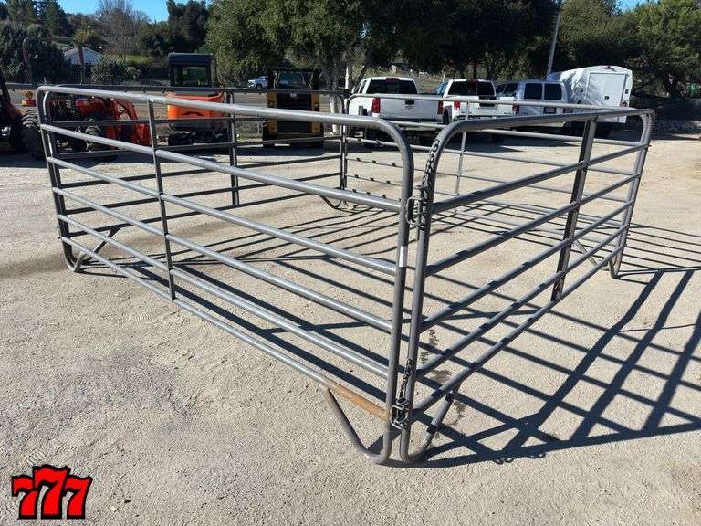 (4) 12’ CountyLine 6 Rail Panels - 777 Auction Company