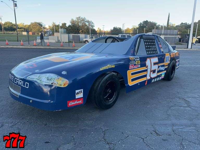 NASCAR Go-Kart - 777 Auction Company