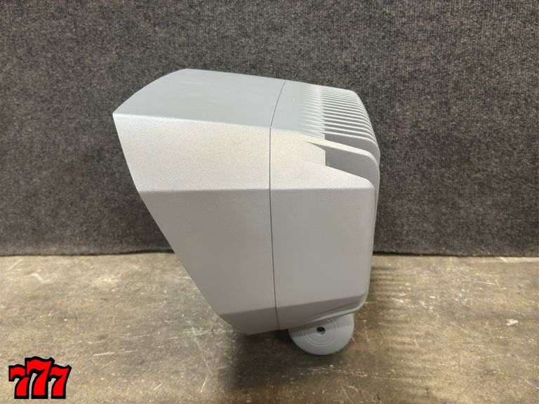 5 New Unused Gardco DFC7 LED Floodlights - 777 Auction Company