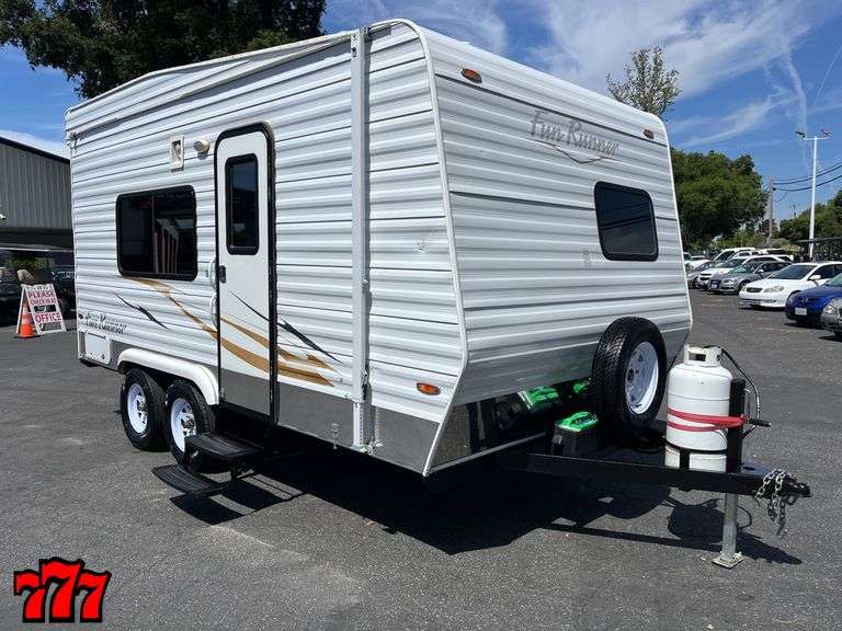 2014 Fun Runner 18’ Toy Hauler by Carson - 777 Auction Company