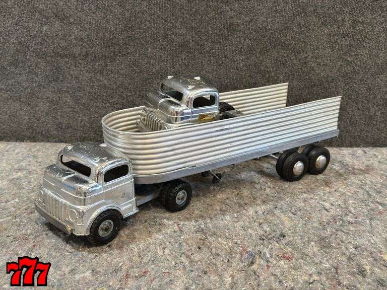 Smith Miller GMC Silver Streak w/ 1 Structo Semi Truck Cab - 777 ...