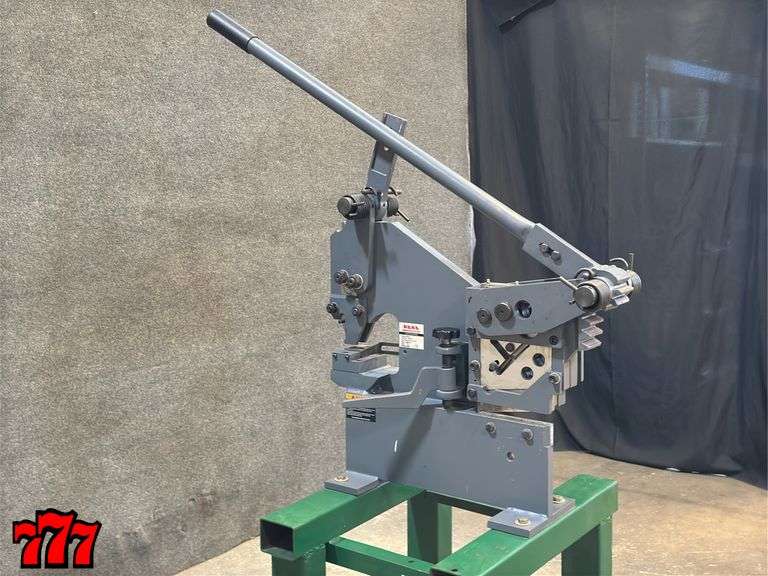 Kaka Combination Shear & Punch - 777 Auction Company