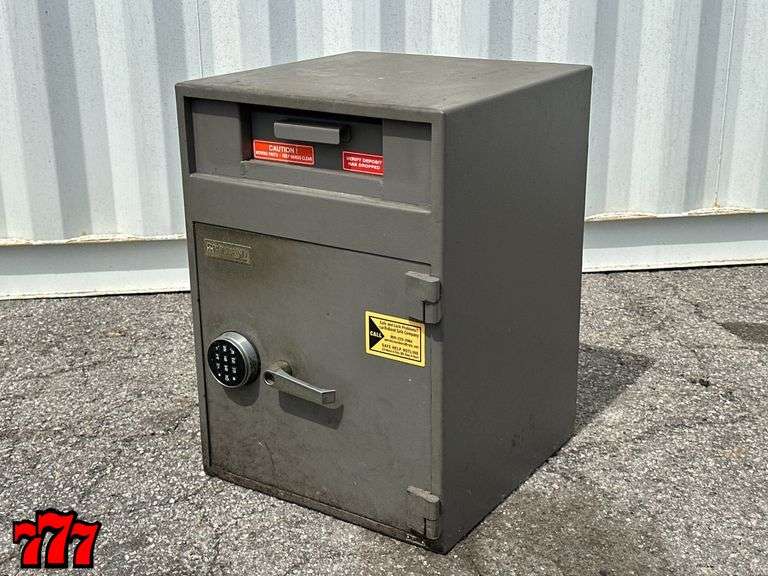 Roland 20” Heavy Duty Safe - 777 Auction Company