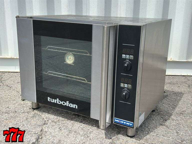Moffat 32” TurboFan Sheet Pan Digital Electric Convection Oven - 777 ...