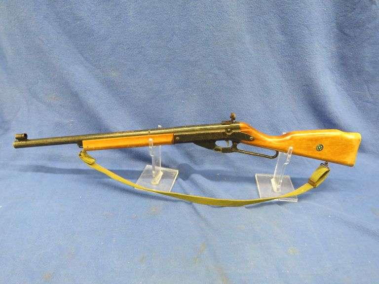 Daisy BB gun with 2024 Daisy WWII Museum medallion in the stock. New ...