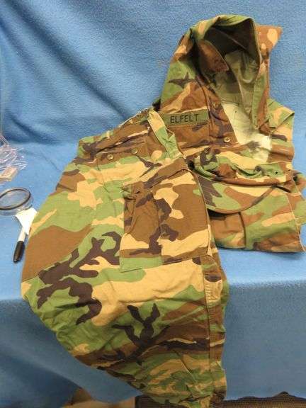 Military large/tall fatigues. - AAA Auction and Realty