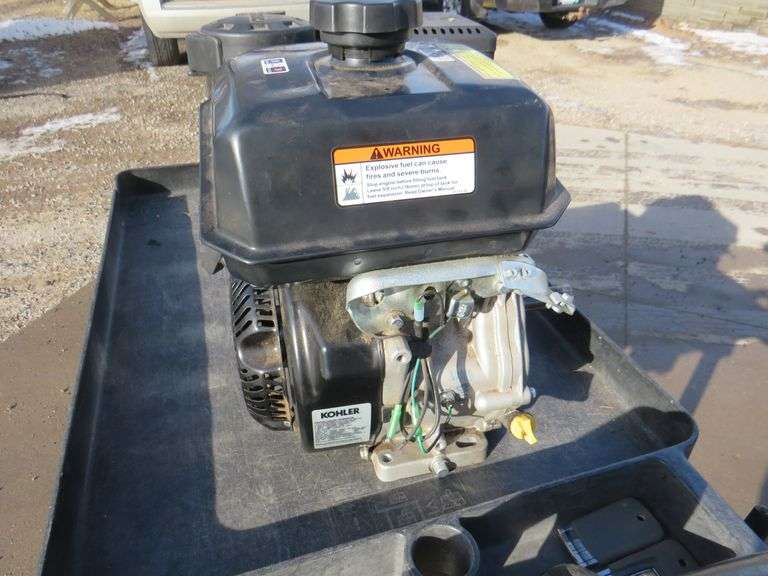 Kohler Command Pro 9.5 HP with a 1" horizontal shaft motor. Started ...