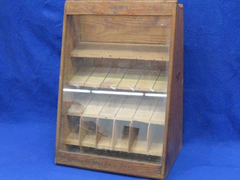 Vintage Remington Ammunition display case, no key and a piece on top is ...