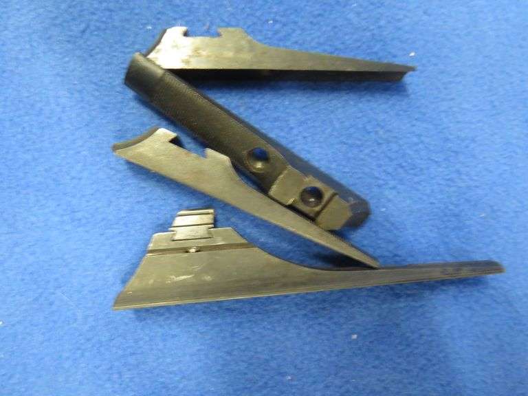 Misc. gun parts and scope rings - AAA Auction and Realty