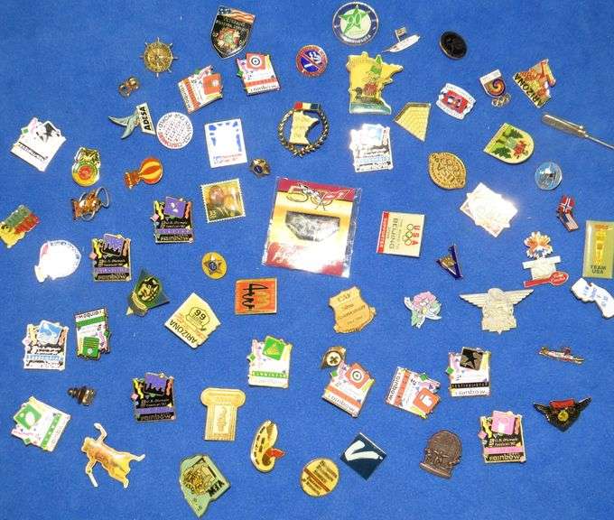 Lapel pinback collection - AAA Auction and Realty