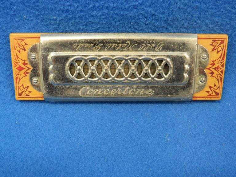 Vintage Concertone Bell tremolo harmonica with metal reeds in the key ...