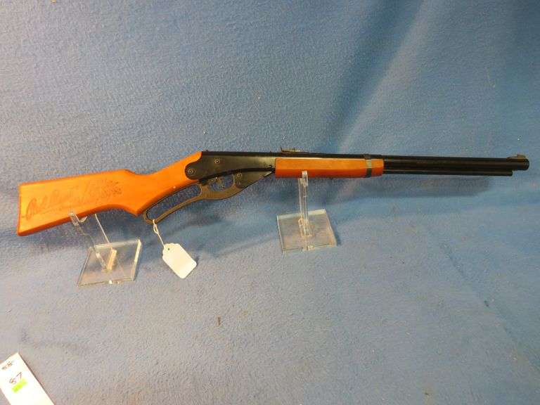 Daisy Red Ryder lever action loaded BB gun. Works good - AAA Auction ...