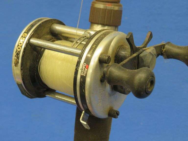 Abu Garcia Ambassadeur 6500 C3 baitcasting reel on a 5' 6" Browning Silaflex 955 Model F42955 ...
