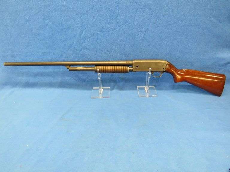 Stevens 12-gauge pump shotgun Model 820B. NSN. Poor condition for parts ...