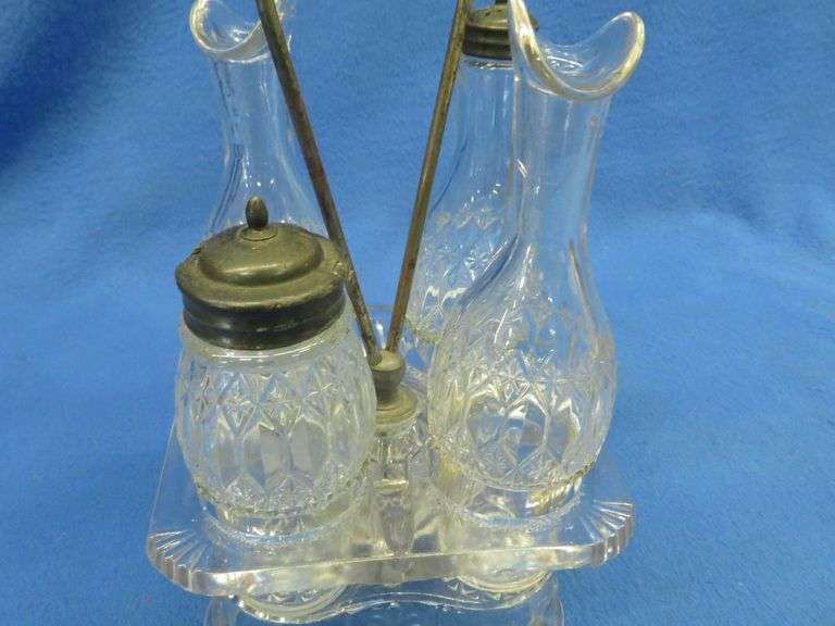 Vintage 5-piece cruet set - AAA Auction and Realty