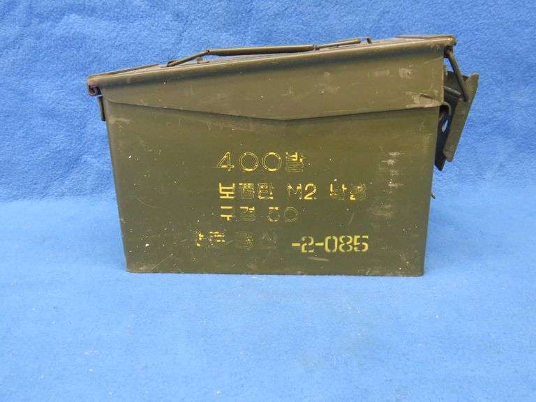 Military ammo can with 400 rounds of 30-06 M2 rifle ammunition. Twenty ...