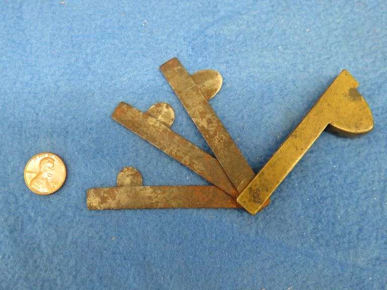 19th-Century fleam bloodletting tool. Thanks but I'll get a second ...