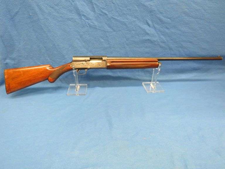 Browning A-5 semi-auto 12-gauge shotgun. Ser. #412458. 27.5" barrel ...