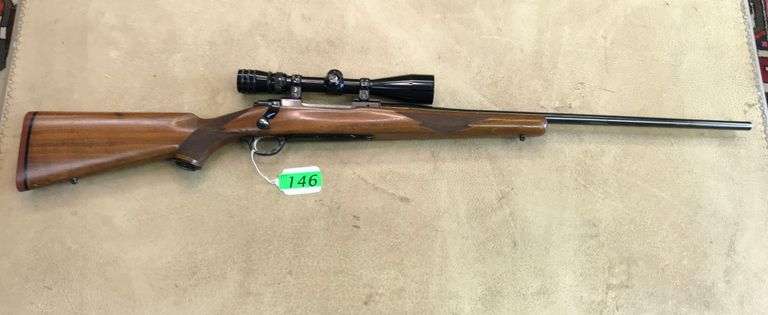 RUGER M77 BOLT ACTION RIFLE, SR # 772-04760, - Auctions and Services ...