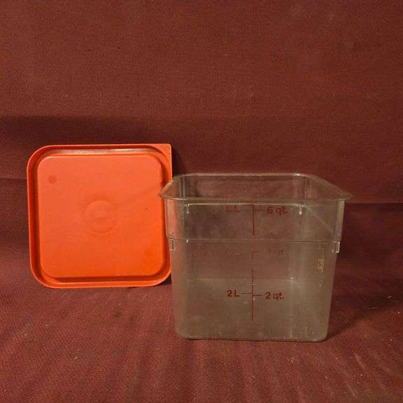 (1) Cambro 6qt Polycarbonate Storage Container with Lid - Acesbid