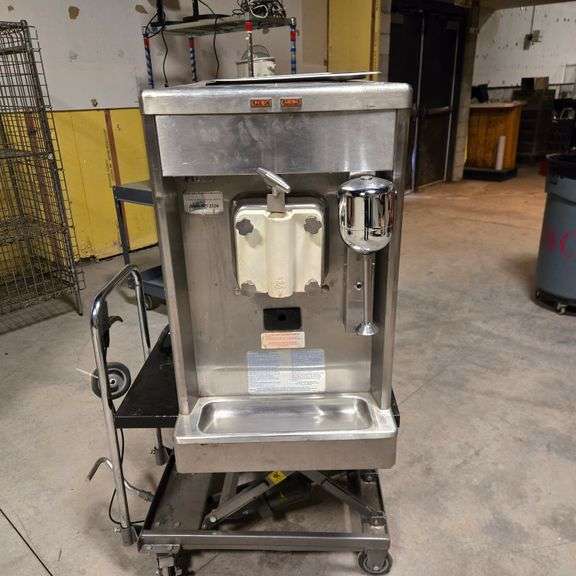 Taylor Single Flavor Soft Serve Machine with Shake Mixer - Model # 490 ...