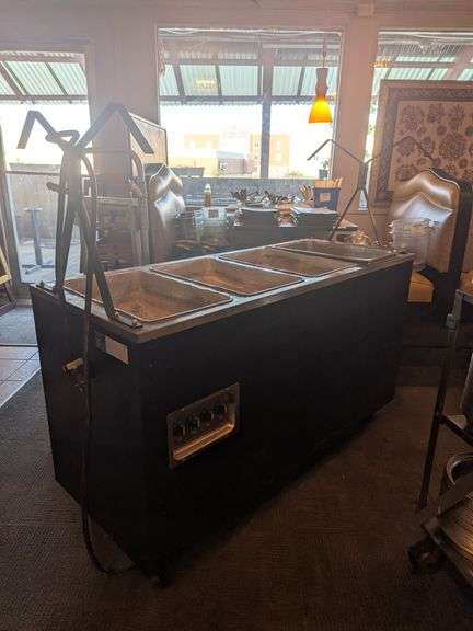 Vollrath 4 Hole Steam Table on Casters - 125 Volts; 1 Phase (NEMA L5-30 ...