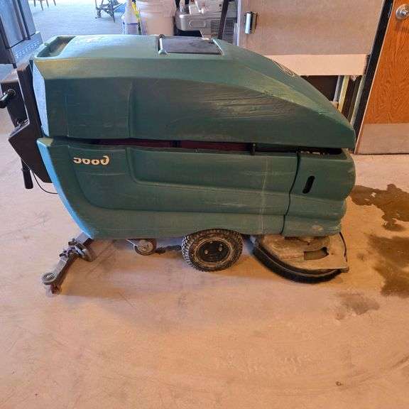 Tennant Walk Behind Floor Scrubber - Video of it Runing Provided ...