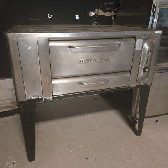 Blodgett Stone Deck Pizza Oven - Model # 1000 - Natural Gas - 59" x 46 ...
