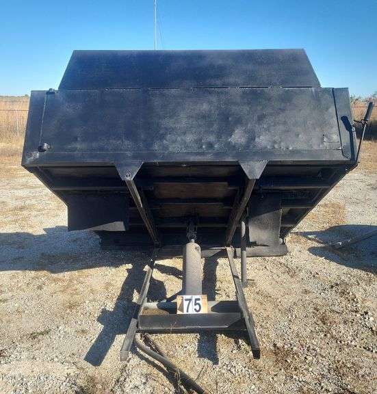 8 ft hydraulic dump bed with subframe and lift cylinder - Adcock Britz Auctions