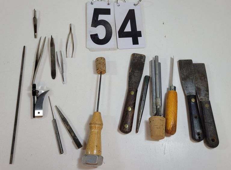 Flat w/ Scrapers - Ice Pick - X-Acto Knives - Adcock Britz Auctions