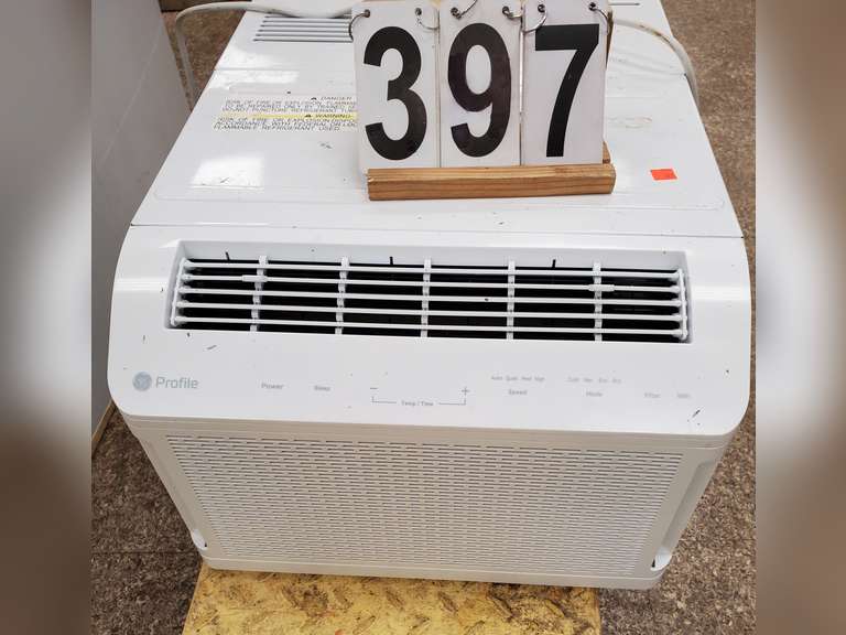 GE Profile Window AC Unit 8300 BTU (Works) - Adcock Britz Auctions