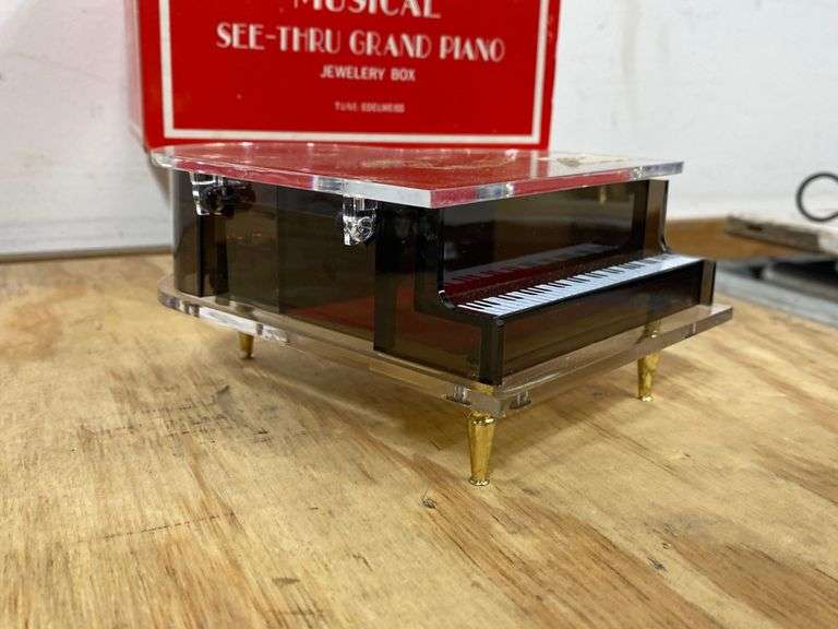 Musical see thru grand piano jewelry box. 4d - Lil Dusty Online ...