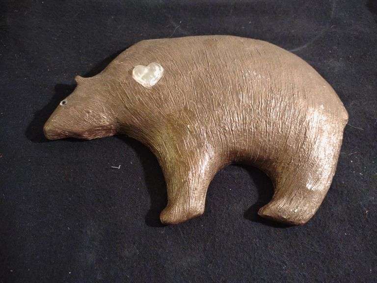 Signed pottery bear wall hanger - Lil Dusty Online Auctions - All ...
