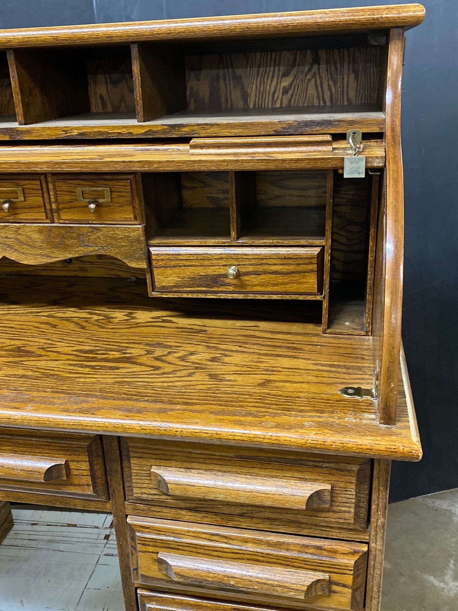 Riverside roll top desk store