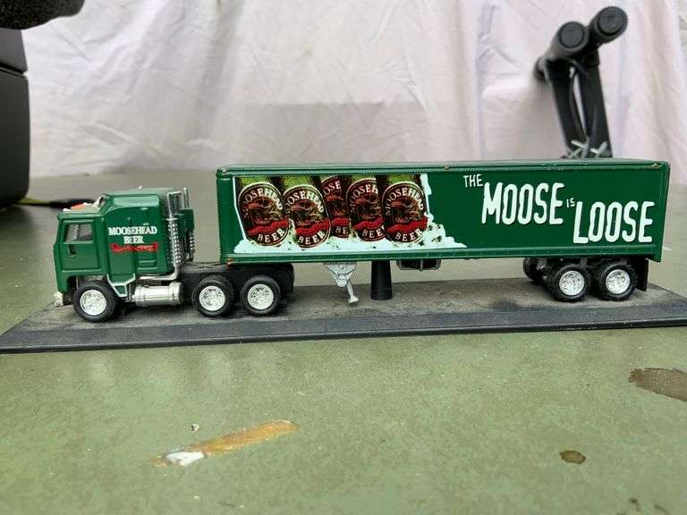 Matchbox 1:100 Moosehead Beer Kenworth Semi Truck & Trailer Die Cast - Lil Dusty Online Auctions ...