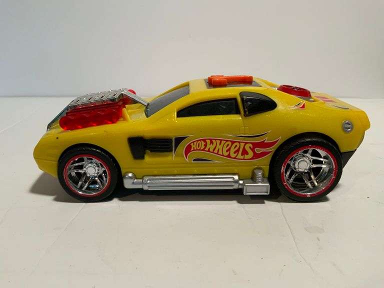 Hot Wheels 7" Just Play Poppin Wheelie Cars Light Sound Tested by ...