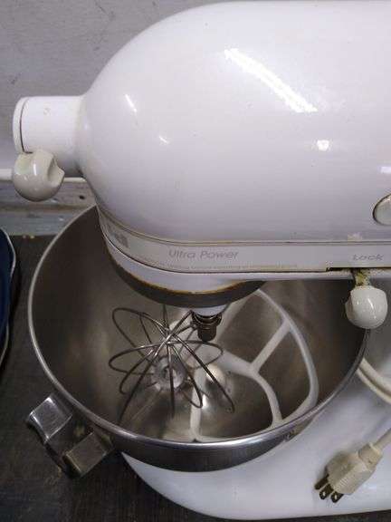 KitchenAid ultra power mixer with attachments powers on .7e - Lil Dusty ...