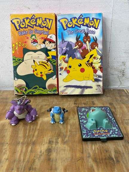 2 Pokémon VHS tapes, 2 figures and a Pokémon 2000 3D card. 2c - Lil ...