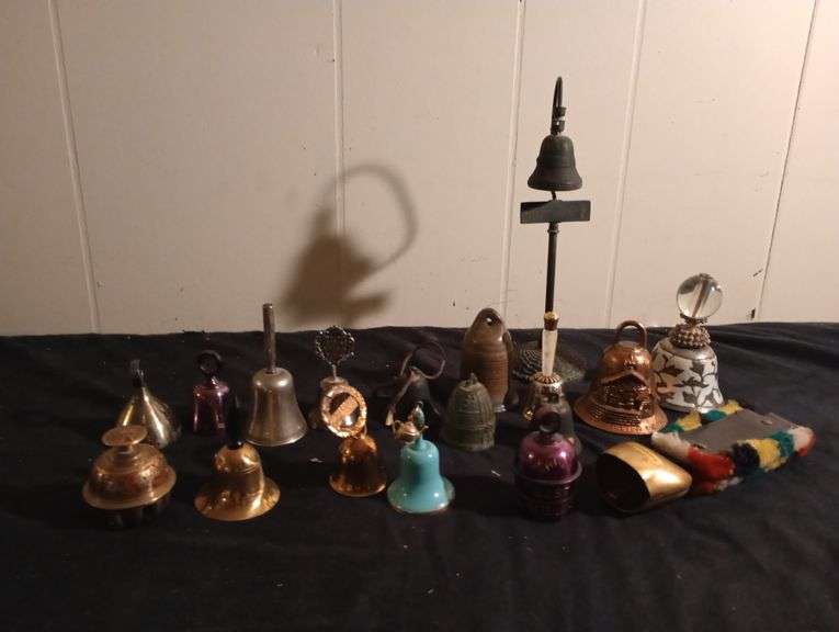18 Metal bells different sizes - Lil Dusty Online Auctions - All Estate ...
