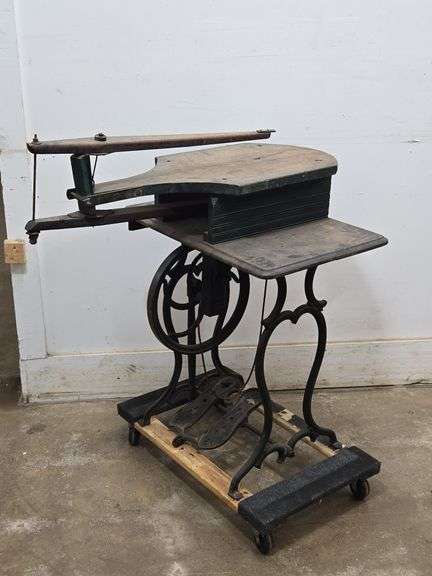 Antique Foot Powered Scroll Saw - Lil Dusty Online Auctions - All ...