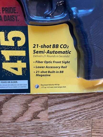 NEW 21 shot BB CO 2 fiber optic with cartridge and pellets - Lil Dusty ...