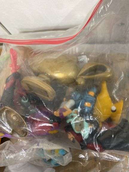 Vintage Disney Kellogg cereal toys, restaurant and other kids toys. 7c ...