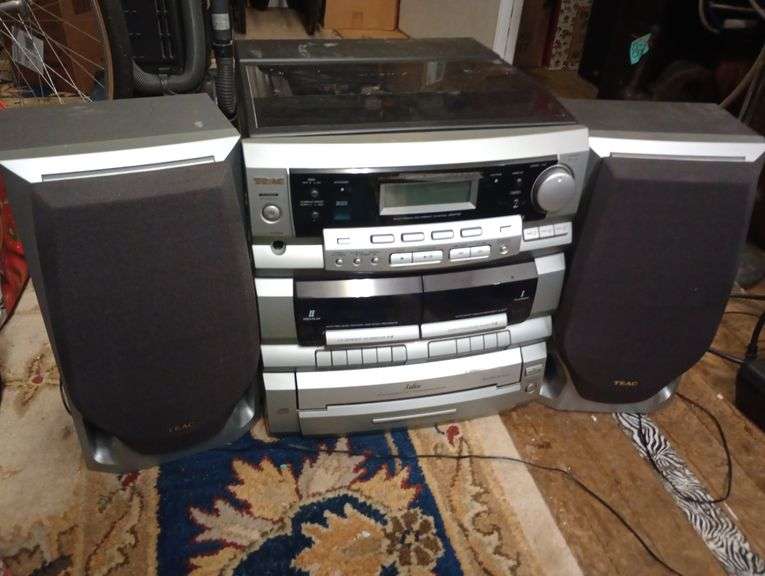 Teac digital compact Hi-Fi system - Lil Dusty Online Auctions - All ...