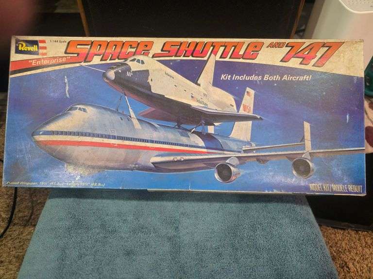 Space Shuttle & 747 Model Kit - New - Lil Dusty Online Auctions - All ...