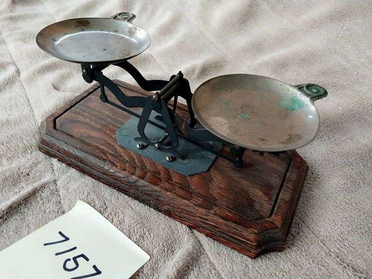 Adjustable balance scale. - Lil Dusty Online Auctions - All Estate ...