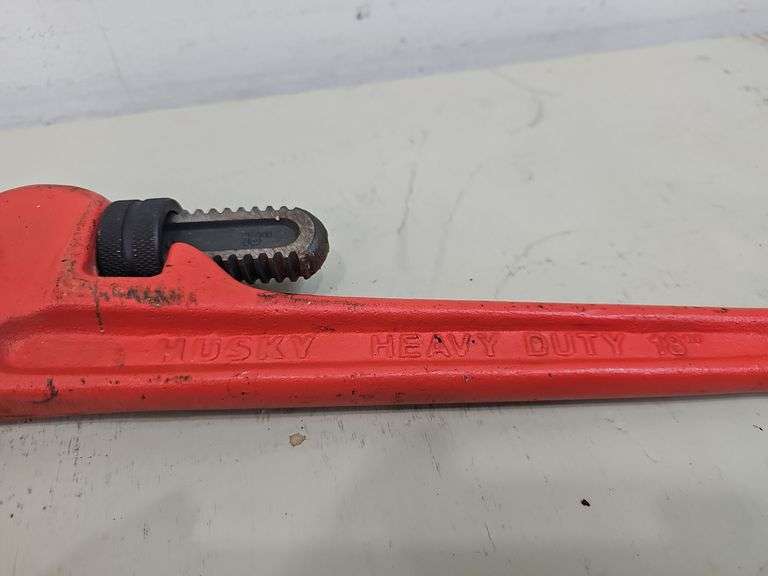 Husky 18" pipe wrench 2b - Lil Dusty Online Auctions - All Estate ...
