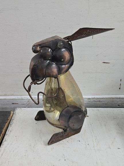 Welded Metal Rabbit Statue. 3E - Lil Dusty Online Auctions - All Estate ...