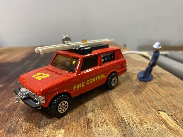 Matchbox SpeedKings - fire control vehicle with firefighter. 8c - Lil ...
